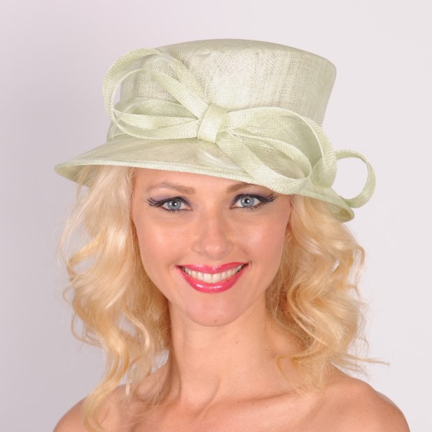 Small Hats – Couture Inc